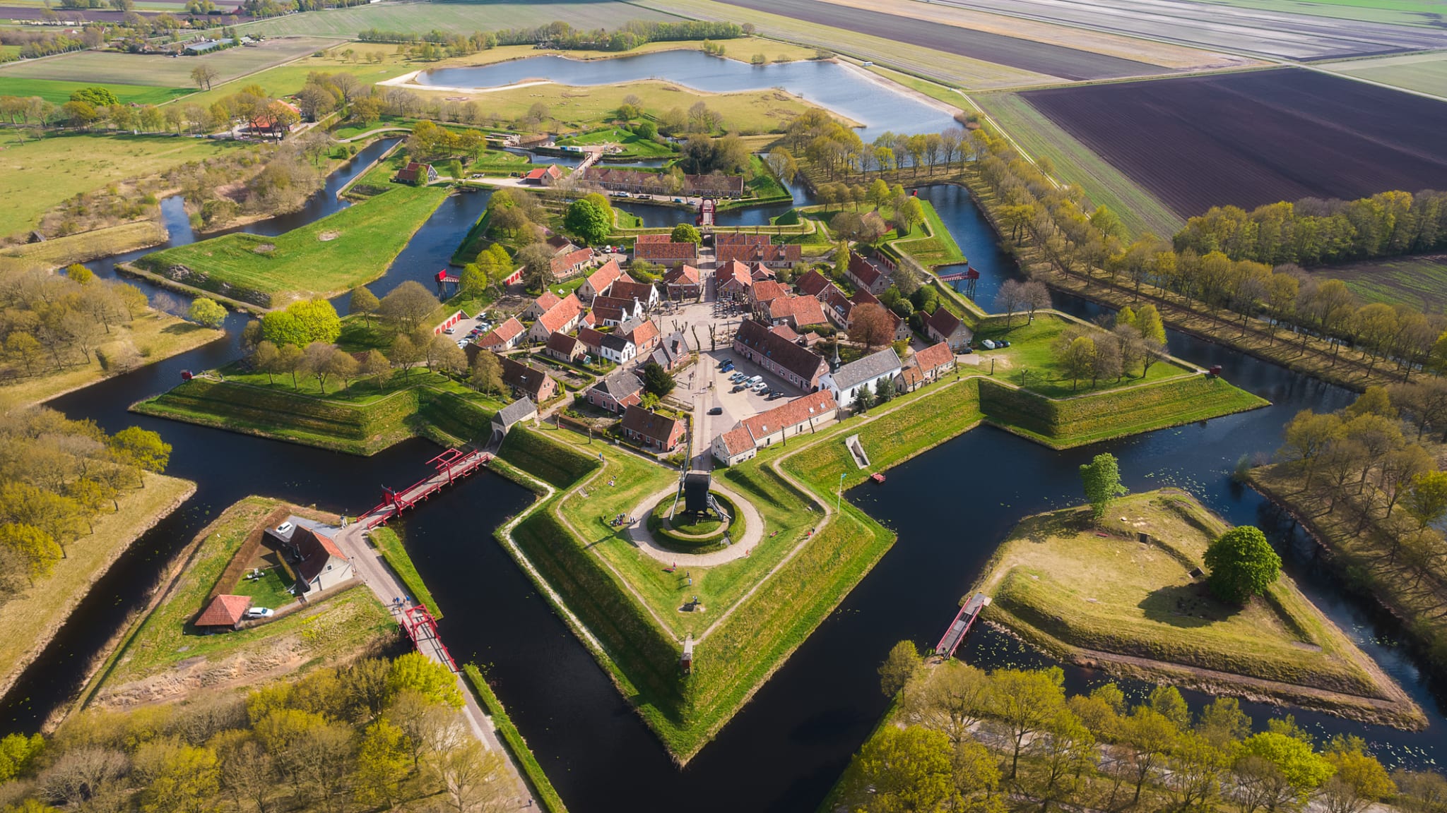 Die malerischsten Straßen für ein romantisches Wochenende in den ...