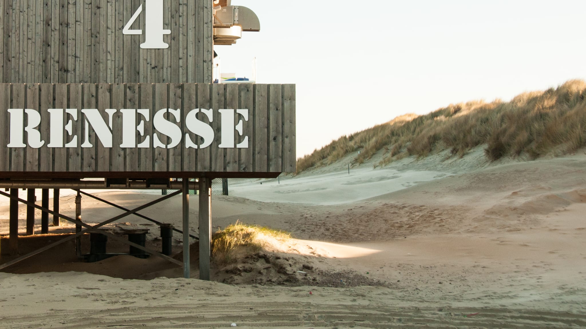 Partystrände an der Nordsee: Die 10 coolsten Strände zum Party machen