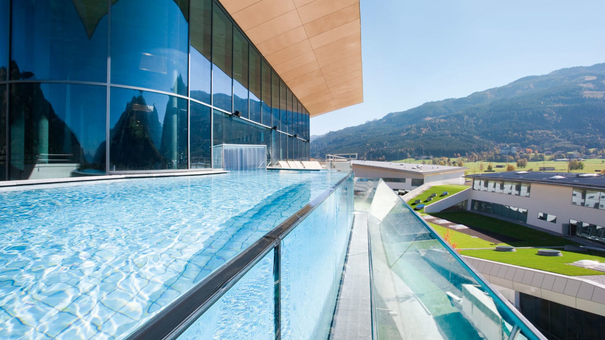 Top 8 Hotels mit Infinity-Pool in Österreich