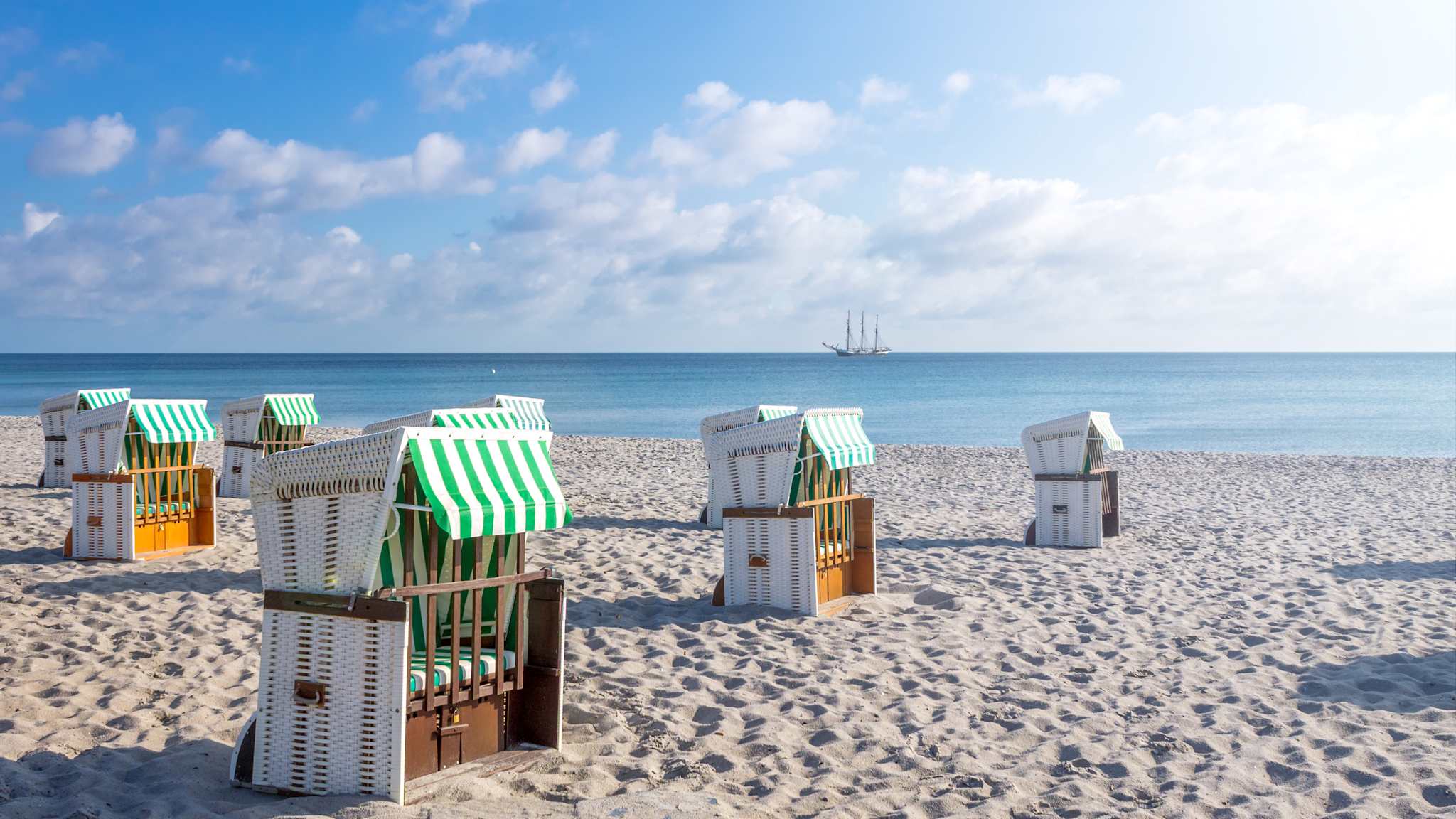 Die schönsten Strände rund um Lübeck: Geheimtipps & Familienhighlights
