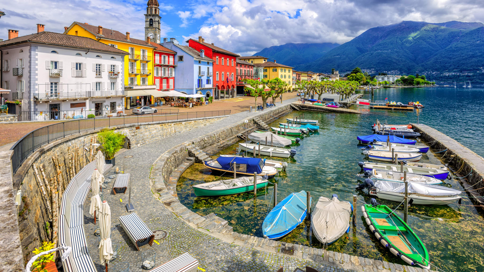 9 schöne Badestrände am Lago Maggiore für Familien