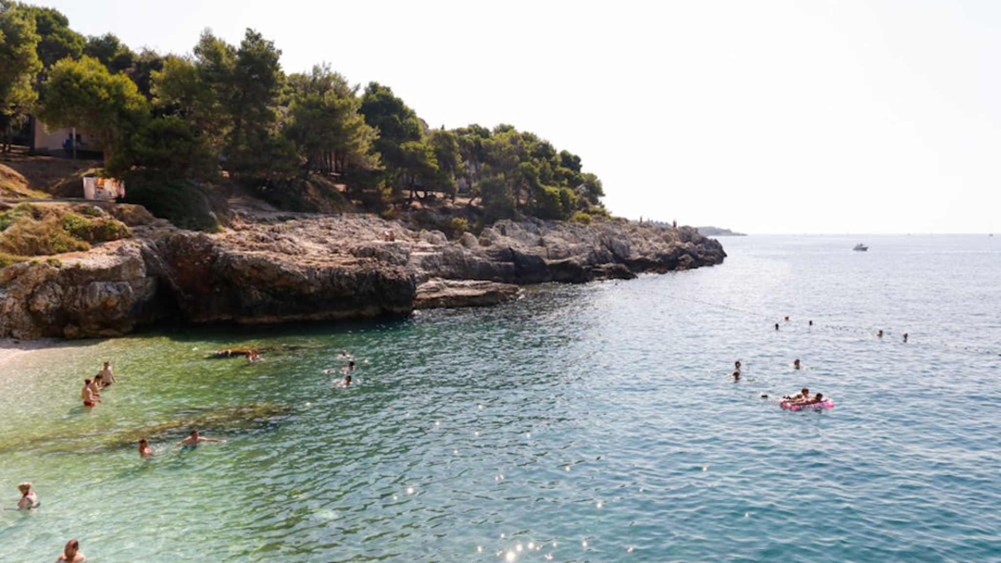 Urlaub am Strand in Pula: Entspannung am Hawaiian Beach Verudela