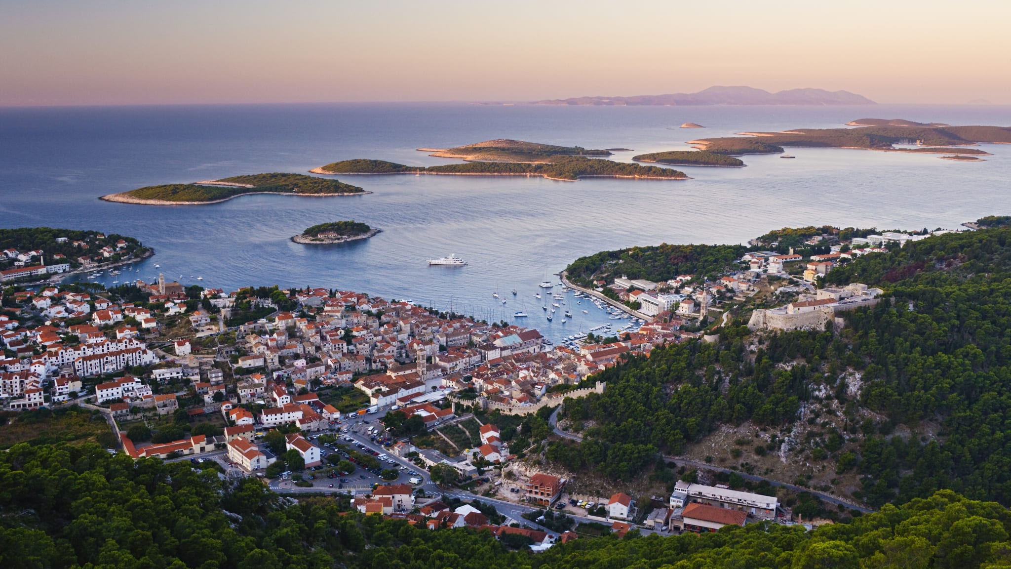 Die besten Reiseziele im Juni für einen Strandurlaub