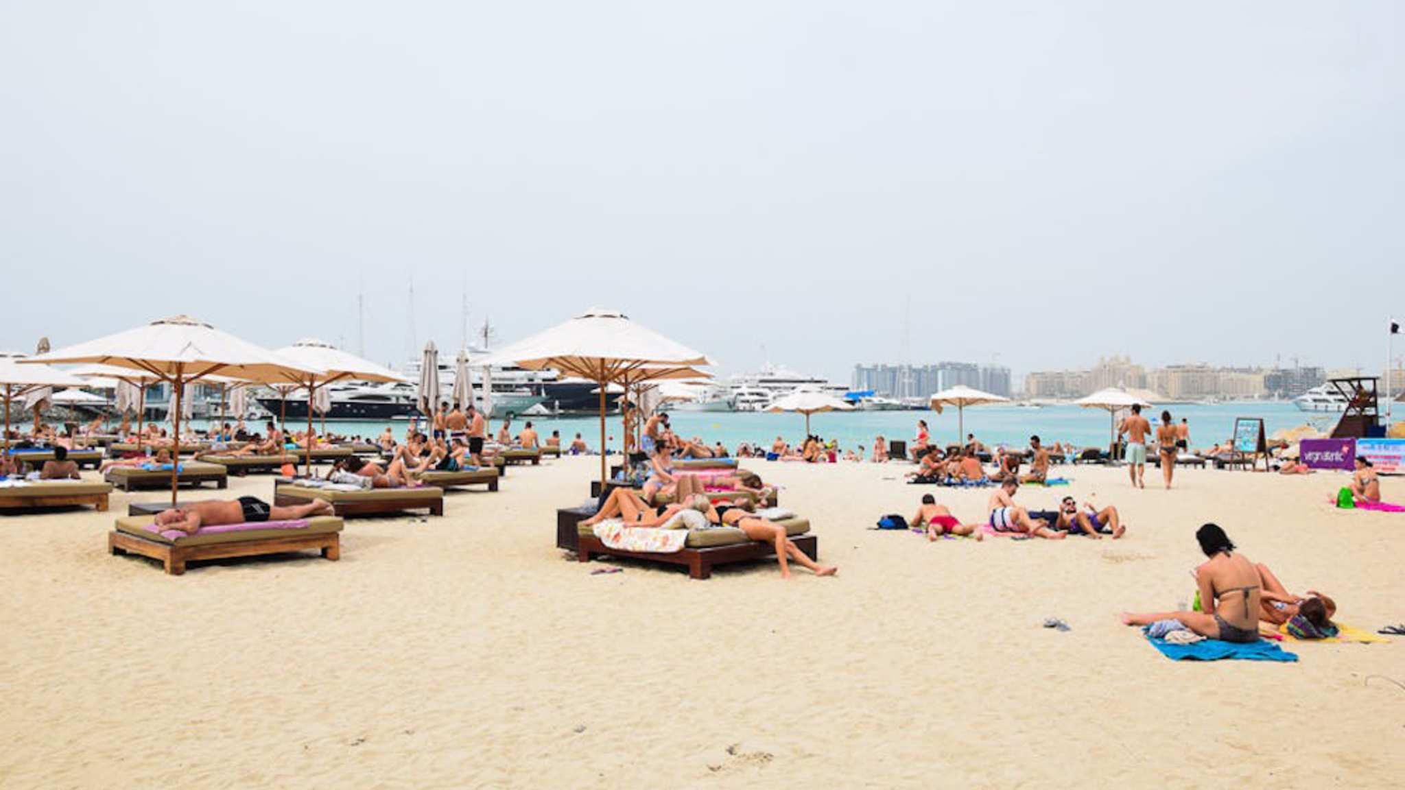 Der Barasti Beach | Strand in Dubai