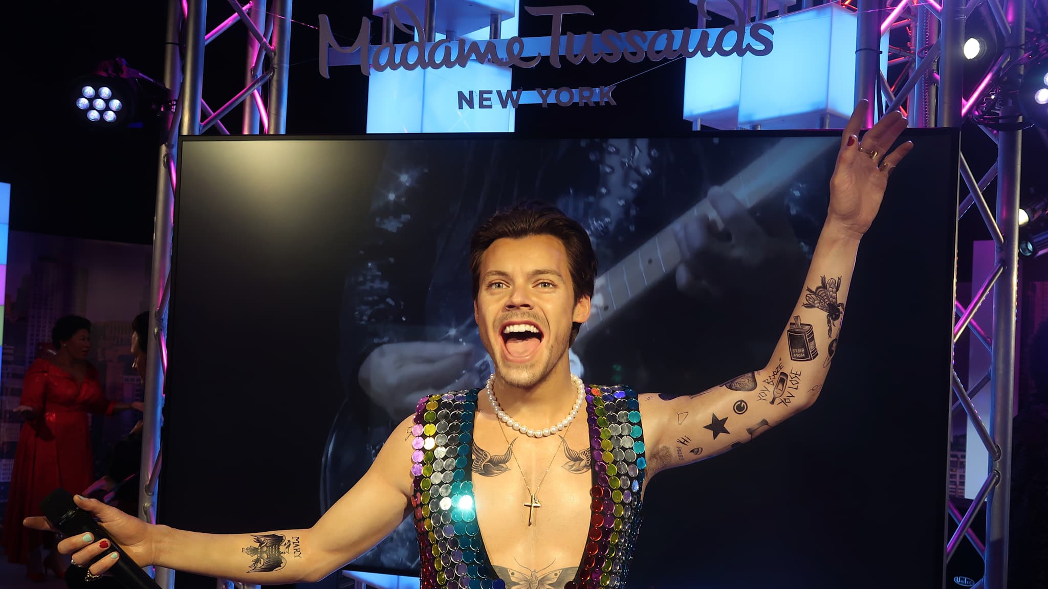 Harry Styles Tour 2026: Termine & Hotels für Dein Konzertwochenende
