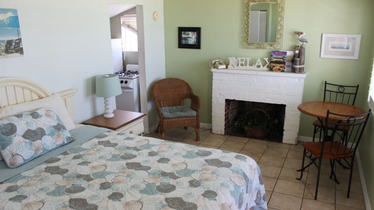 Shoreline Suites & Cabana Cottages – Beachfront (Daytona Beach Shores ...
