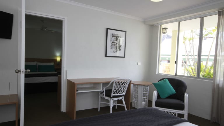 Darcy Arms Hotel Motel (Gold Coast - Surfers Paradise): Alle Infos zum ...