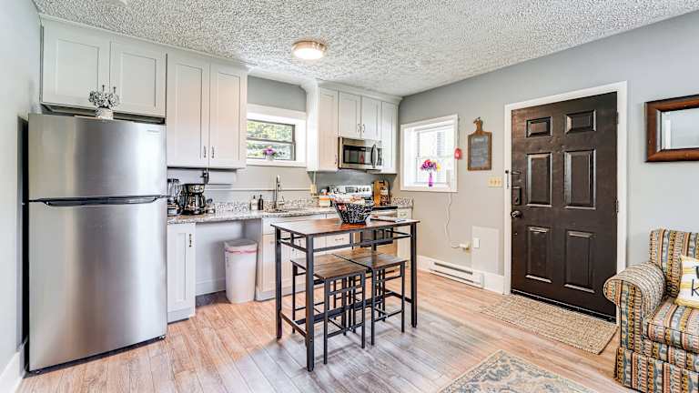 Hike to Fire Tower! Monterey Cabin on 4 Acres (Monterey): Alle Infos ...