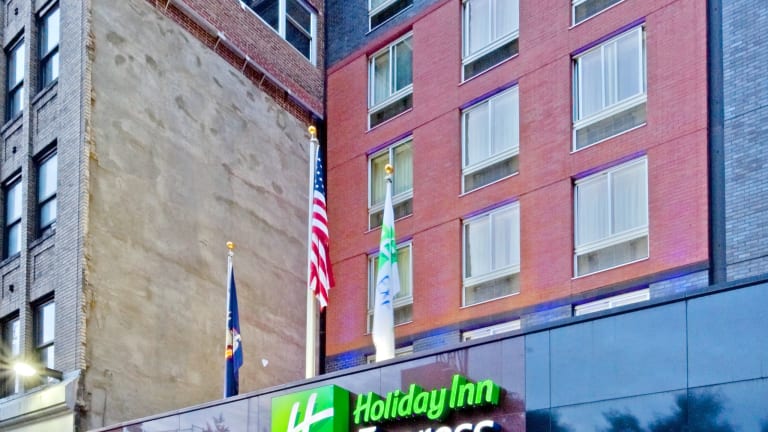 Holiday Inn Express New York City - Times Square (New York - Manhattan ...