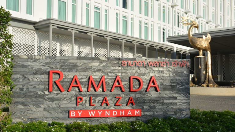 Ramada Plaza by Wyndham Chao Fah Phuket (Chalong Beach) • HolidayCheck ...