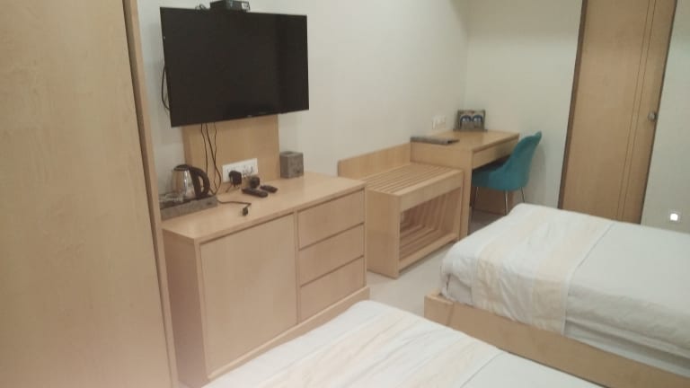 SN Blu Hotel (Ahmedabad): Alle Infos zum Hotel