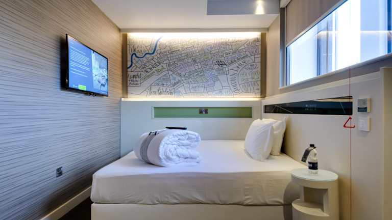 hub by Premier Inn London Westminster, St James Park (City of ...