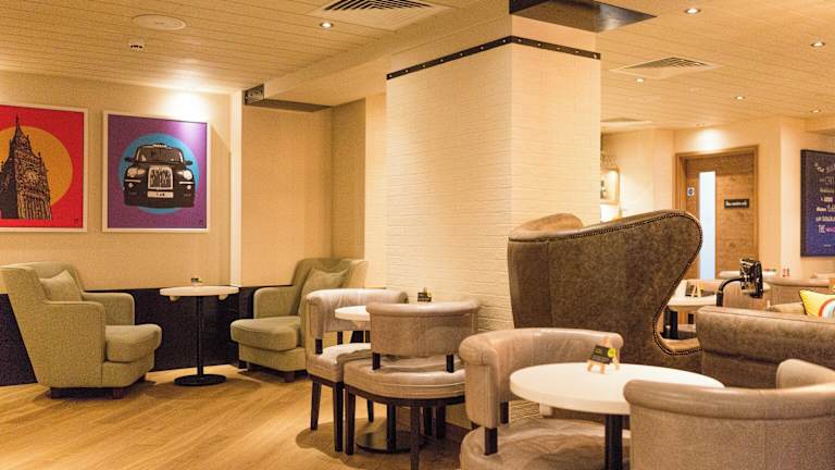 hub by Premier Inn London Westminster, St James Park (City of ...