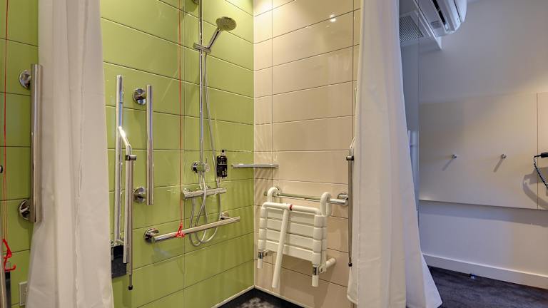 hub by Premier Inn London Westminster, St James Park (City of ...