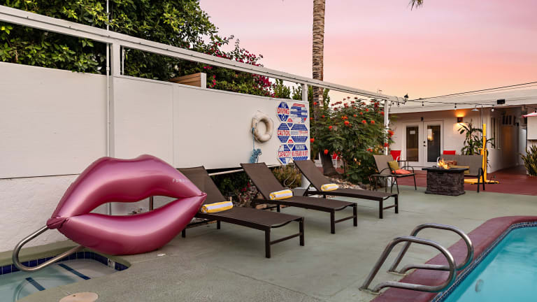 Float Palm Springs - Adults Only (Palm Springs): Alle Infos zum Hotel