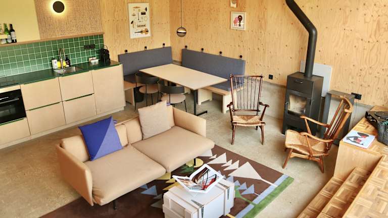 Basecamp Amsterdam (Amsterdam): Alle Infos zum Hotel