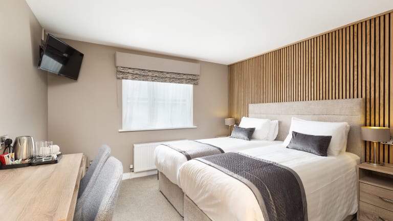 Castle Varagh Hotel & Bar (Castlepollard): Alle Infos zum Hotel