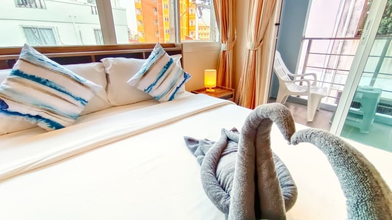 Sailor Hotel Pattaya - Nice Rooms & Steps to Walking Street (Pattaya ...