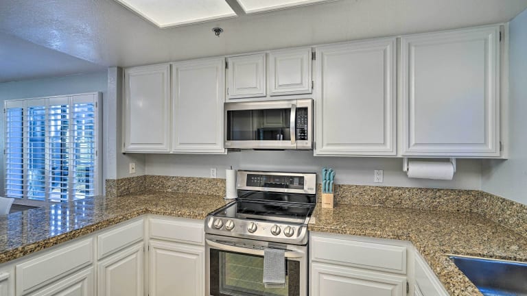 Less Than 1 Mi to Mussel Rock Park! Cliffside Pacifica Gem (Daly City ...