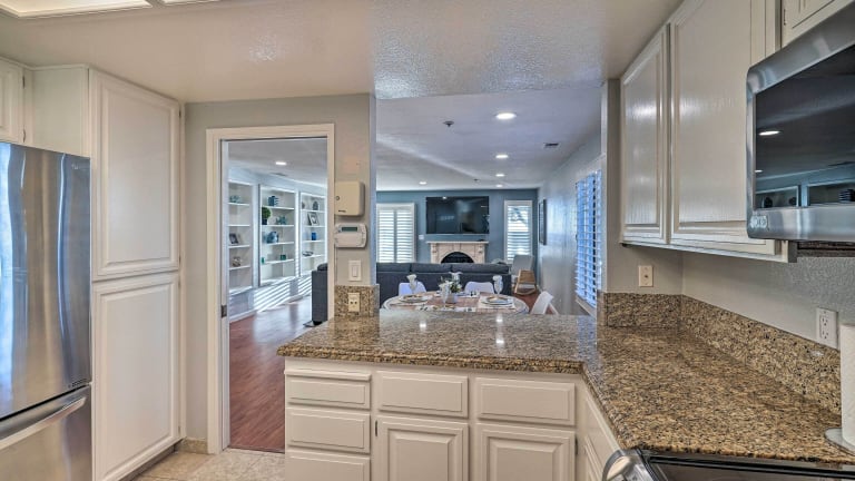 Less Than 1 Mi to Mussel Rock Park! Cliffside Pacifica Gem (Daly City ...