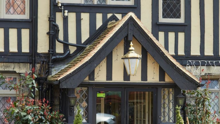 Hotel The Roebuck (Forest Row): Alle Infos zum Hotel