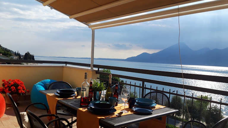 Penthouse CASA ALKEA Pool Privat Beach & Pear (Brenzone sul Garda ...