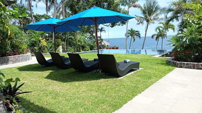 Absolute Beachfront Private Villa sleeps 6 with Infinity Pool on 1200m2 ...