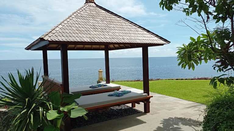 Absolute Beachfront Private Villa sleeps 6 with Infinity Pool on 1200m2 ...