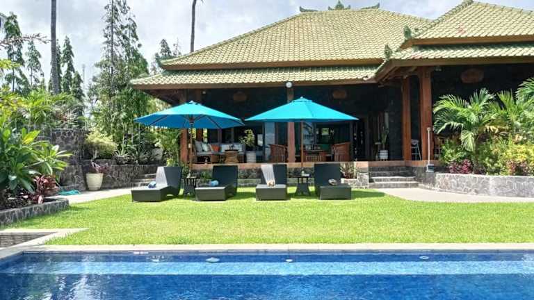 Absolute Beachfront Private Villa sleeps 6 with Infinity Pool on 1200m2 ...