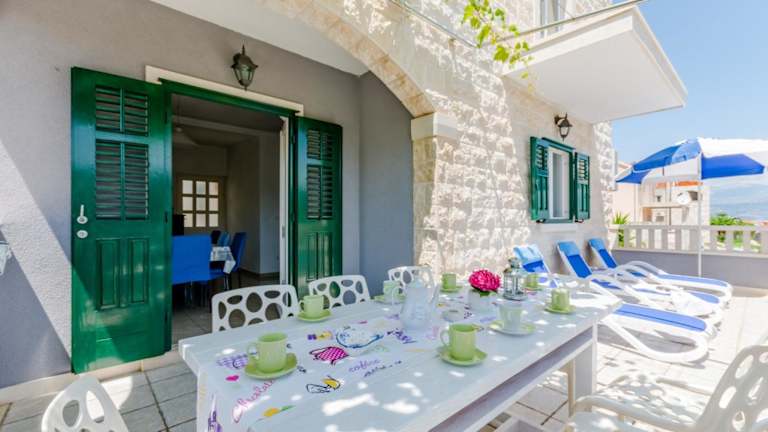 Villa Blue Oasis (Postira): Alle Infos zum Hotel
