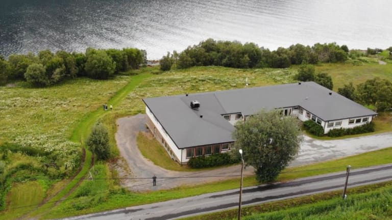 Tjeldøya Slott (Sandtorg): Alle Infos zum Hotel