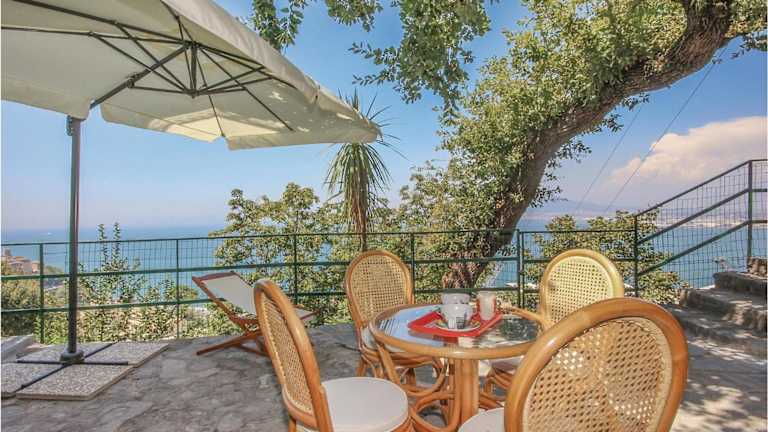 Casa Maria Elena (Castellammare di Stabia): Alle Infos zum Hotel