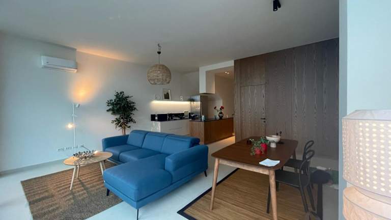 3-bedroom beach villa with a pool and jacuzzi in Green Coast Palase ...