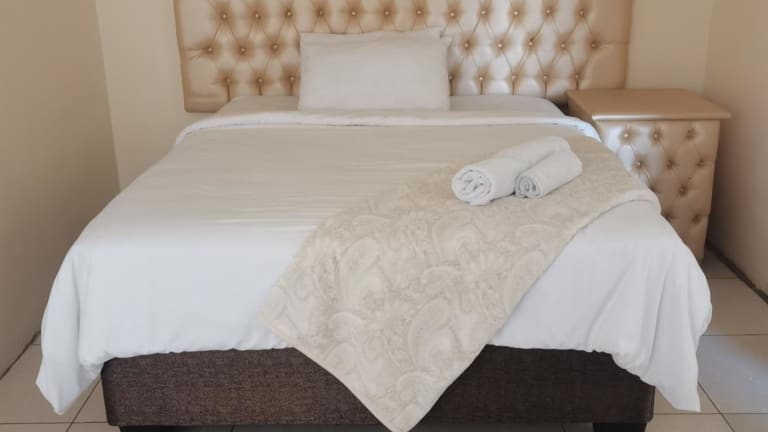 Maletjane Holiday Resort (Beestekraal): Alle Infos zum Hotel