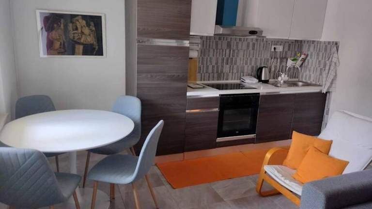 Beautiful apartment with 2 terraces and a parking space (Kaštel Lukšić ...