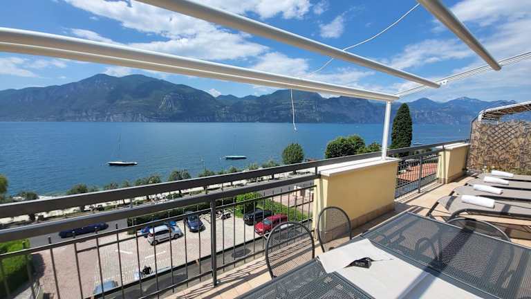 Penthouse CASA ALKEA Pool Privat Beach & Pear (Brenzone sul Garda ...