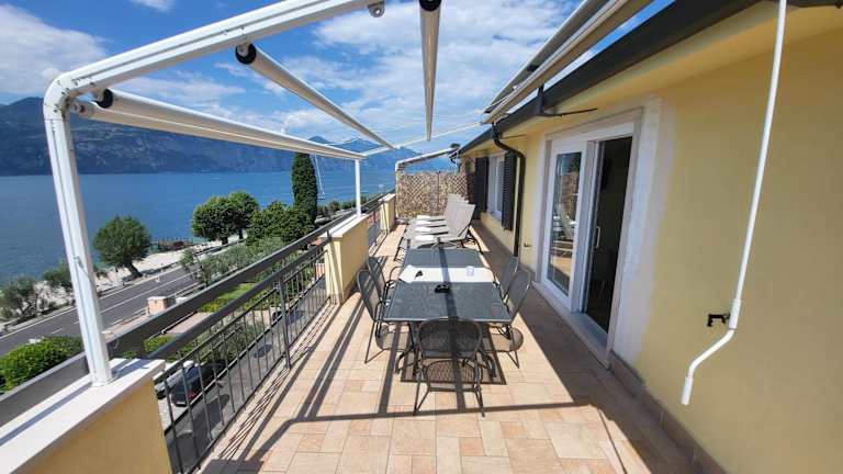 Penthouse CASA ALKEA Pool Privat Beach & Pear (Brenzone sul Garda ...