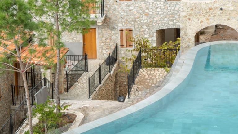 Zoe Hora (Dhermi): Alle Infos zum Hotel