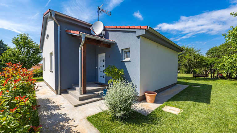 Holiday house Mirna with heated swimming pool and jacuzzi (Pula): Alle ...