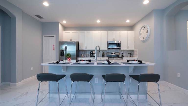 Cozy 4BR Villa w Private Pool Spa Near Disney (Kissimmee): Alle Infos ...