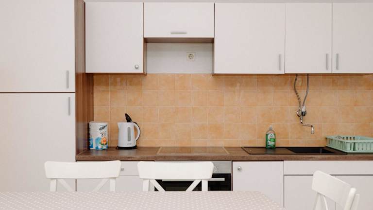 Large and charming apartment near beach with big & sunny terrace ...
