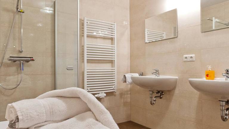 Stranddistel (Sellin auf Rügen): Alle Infos zum Hotel