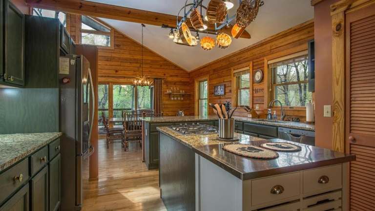 Blissful Bears Mountain · Blissful Bear Cabin, Long Range View 2 ...