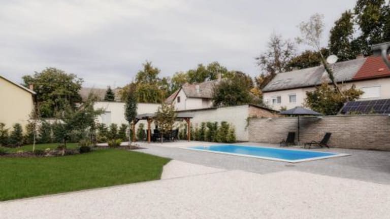 Ella Sun Apartman (Makó) • HolidayCheck