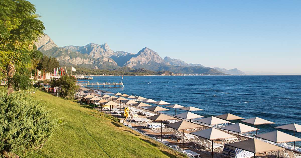 Kemer Beach: Strand an der Türkischen Riviera im Porträt