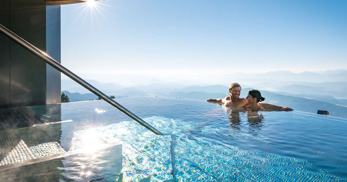 Das sind die besten Hotels mit beheizten Pools in Österreich