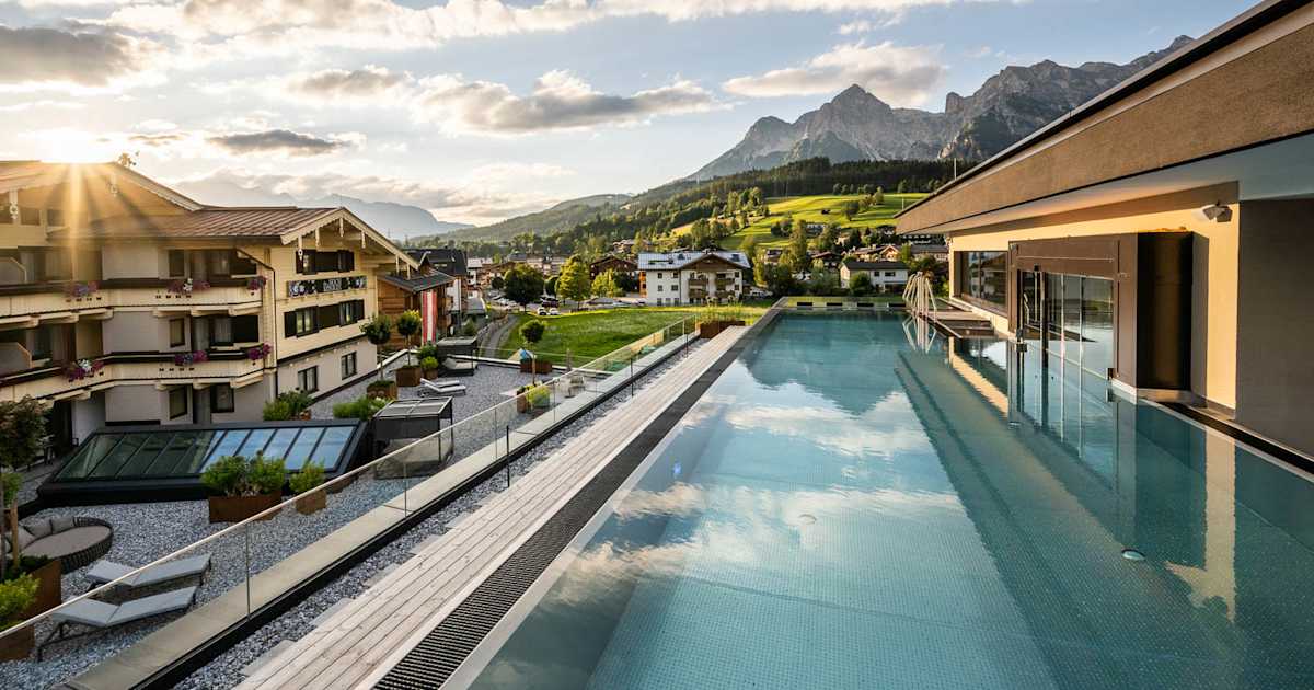 Luxus mit Aussicht: Die besten Hotels mit Infinity Pool in Österreich