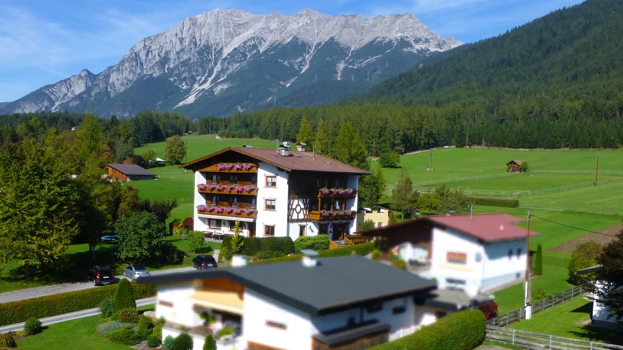 Wohlfühlpension Alpenhof (Obsteig) • HolidayCheck (Tirol | Österreich)