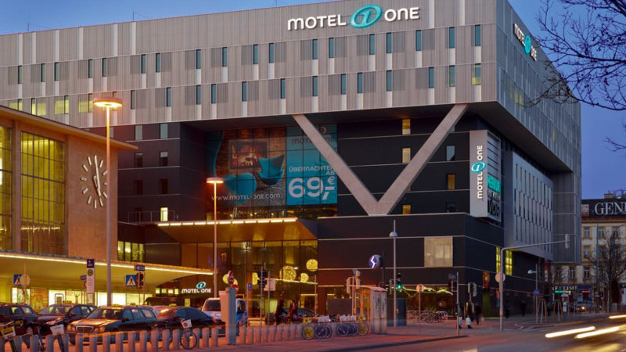 Motel One Wien Westbahnhof in Wien • HolidayCheck | Wien Österreich