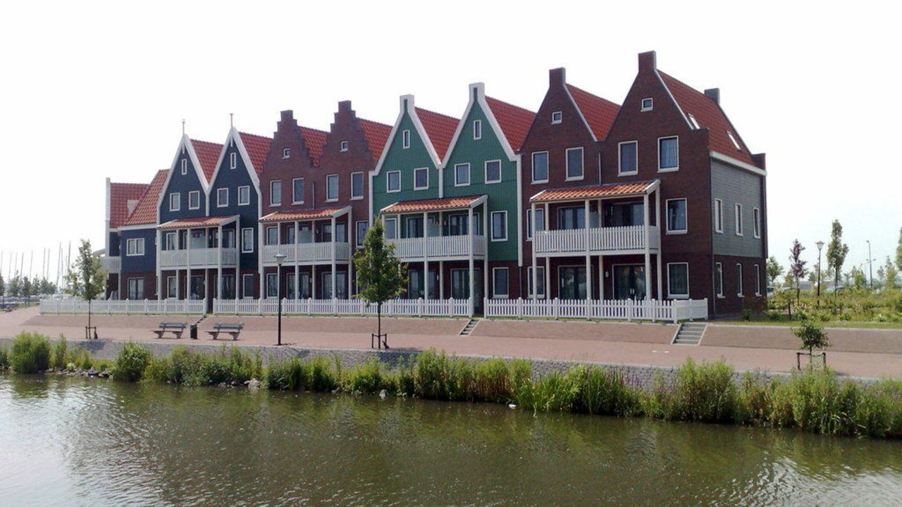 Roompot Marinapark Volendam (Volendam) • HolidayCheck (Nordholland ...